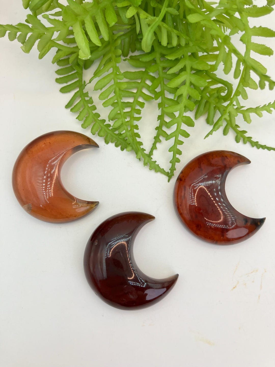 Amber Crescent Moon Crystal Raw Amber Carvings Lunar Natural Amber Moon ...