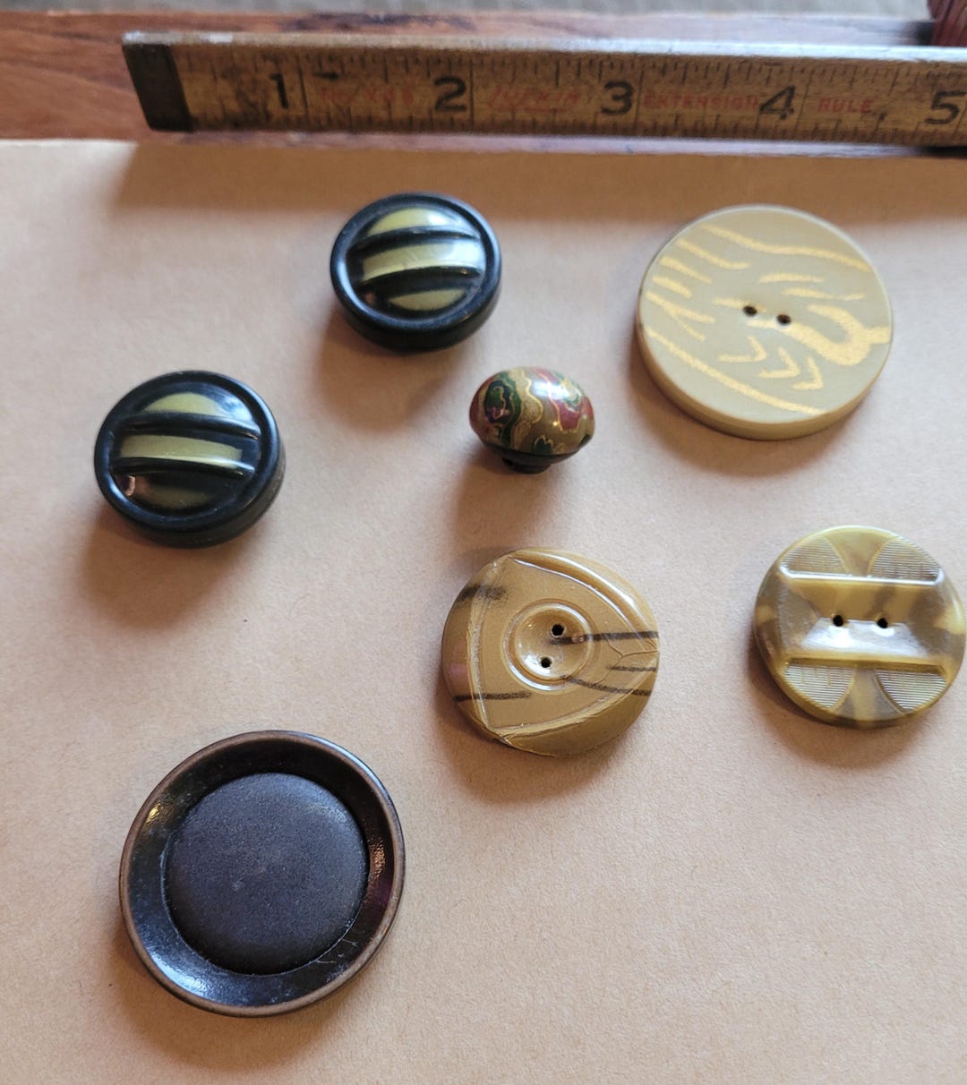 Beautiful Vintage/antique Art Deco Buttons. 7 Gorgeous Large Buttons ...