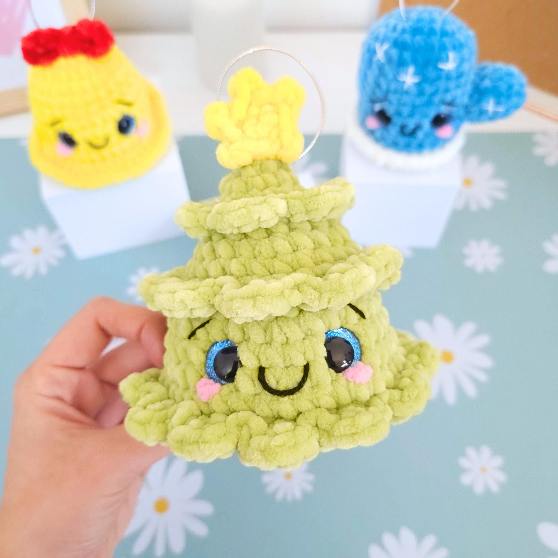 Low Sew Classic Christmas Ornaments Bundle Tree Bell Mitten Amigurumi ...