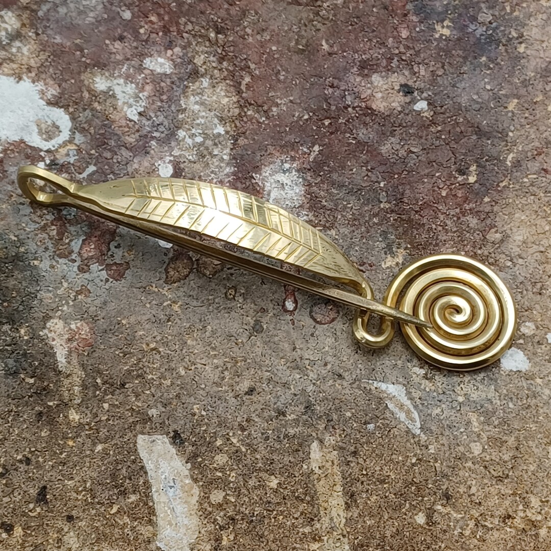 Brass Spiral Fibula barbuise Type. 3.46 - Etsy