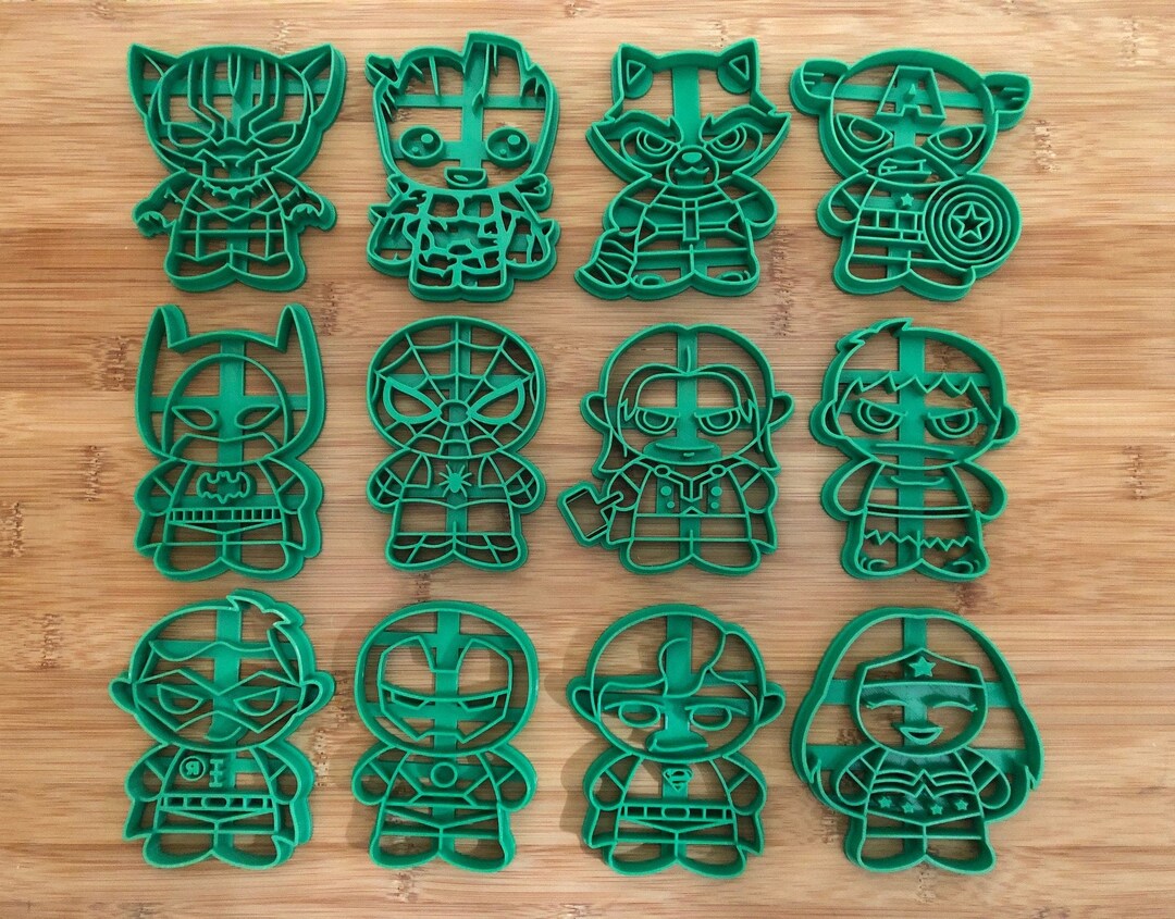 Superhero Cookie Cutters Spiderman, Batman, Captain America, Iron Man ...