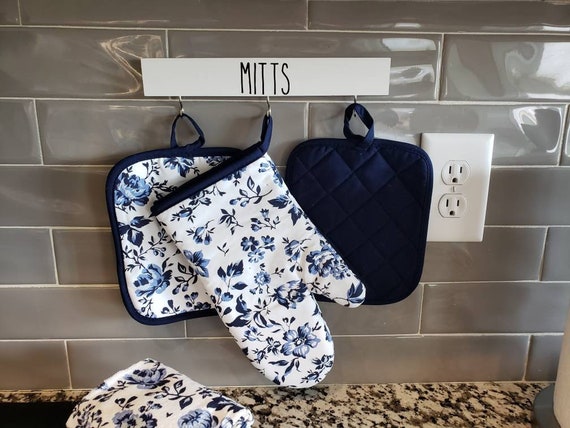 Oven Mitt Holder Pot Holder Hanger Kitchen Decor Mothers - Etsy
