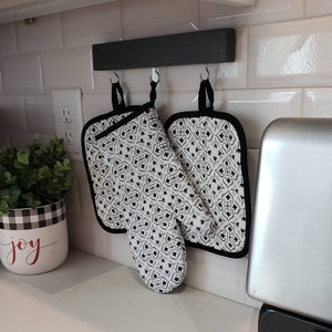 Oven Mitt Holder, Pot Holder Hanger, Kitchen Decor, Mothers Day ...
