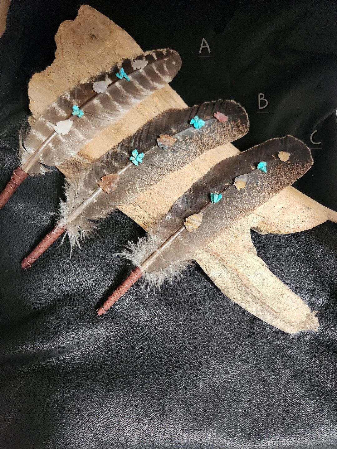 Natural Turkey Feather Hand Carved Stone Arrowheads Buckskin Wrapped ...