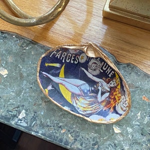 Decoupage Clam Shell Decor, Circus Art, Carnival Life Beach Decor - Etsy
