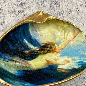 Decoupage Clam Shell Decor, Mermaid Wave Art, Handmade Ring Dish - Etsy