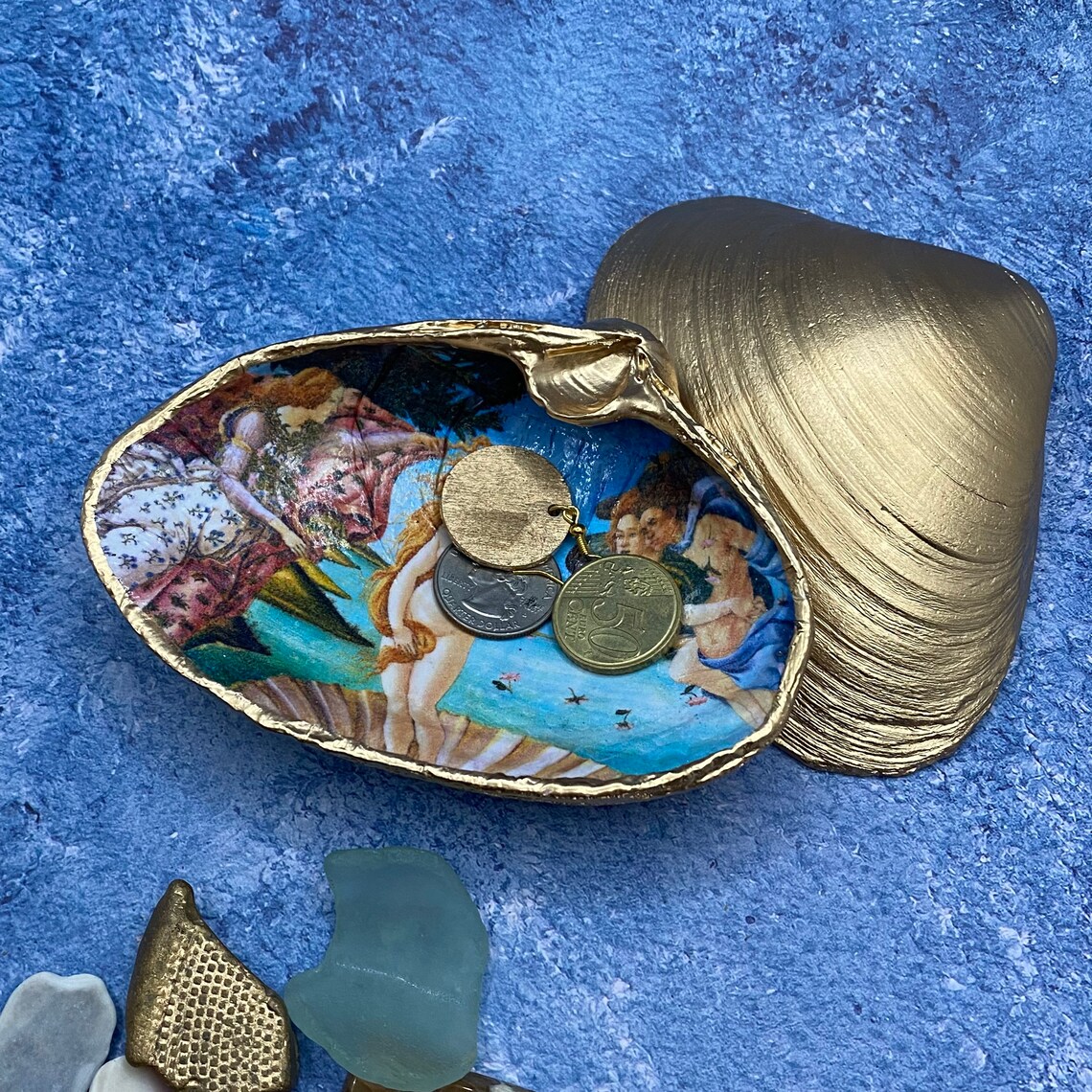 Decoupage Clam Shell Decor, Birth of Venus, Roman Goddess of Love and ...