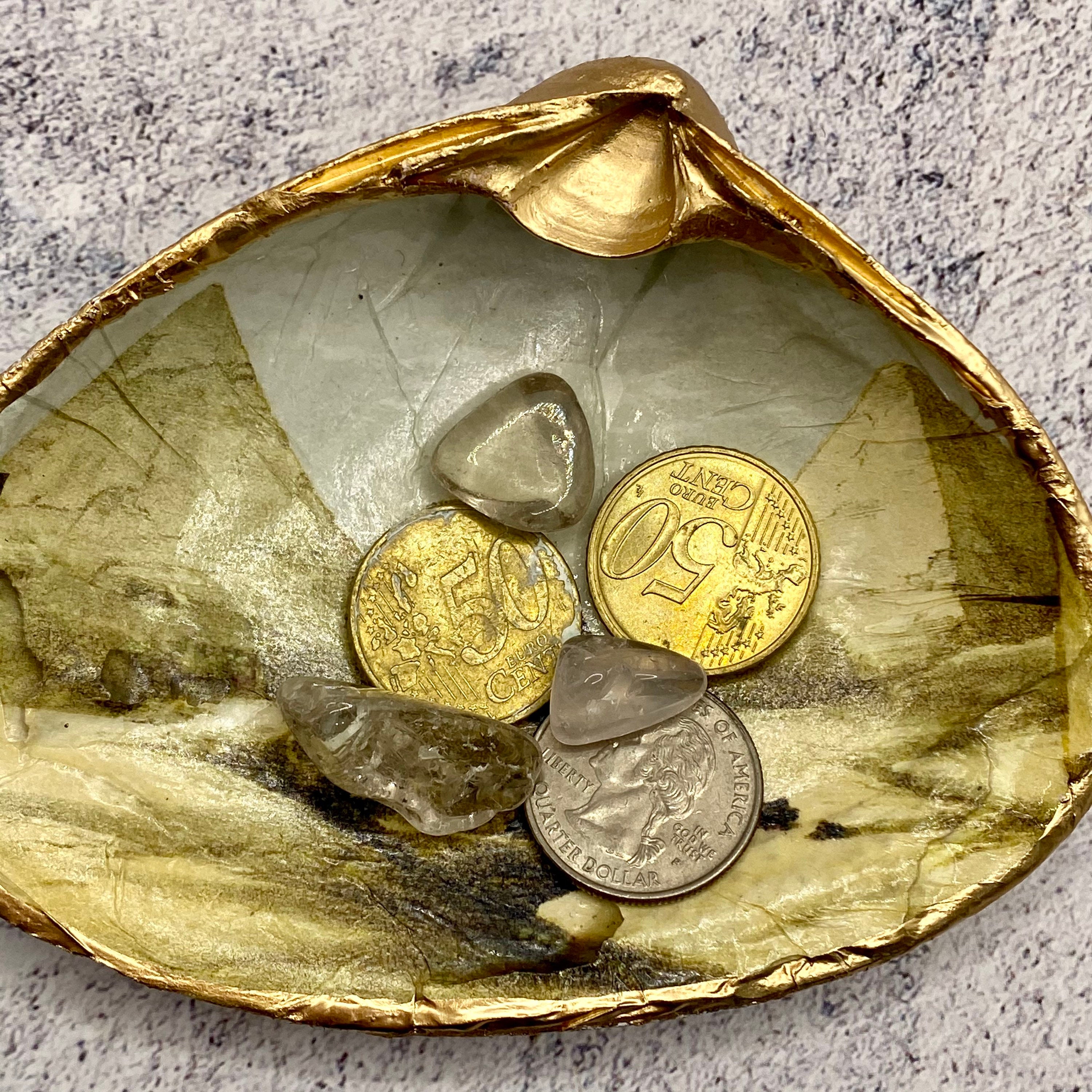 Decoupage Clam Shell Beach Decor Sphinx in Egypt Pyramids - Etsy