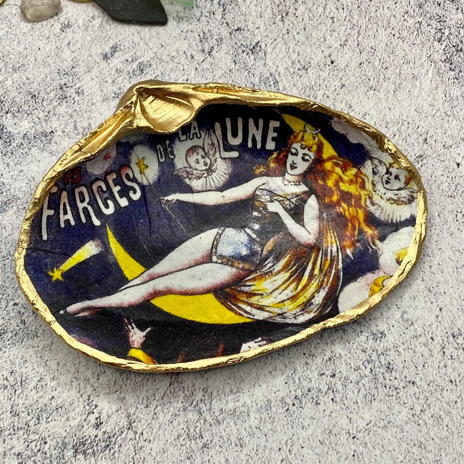 Decoupage Clam Shell Decor Circus Art Carnival Life Beach - Etsy