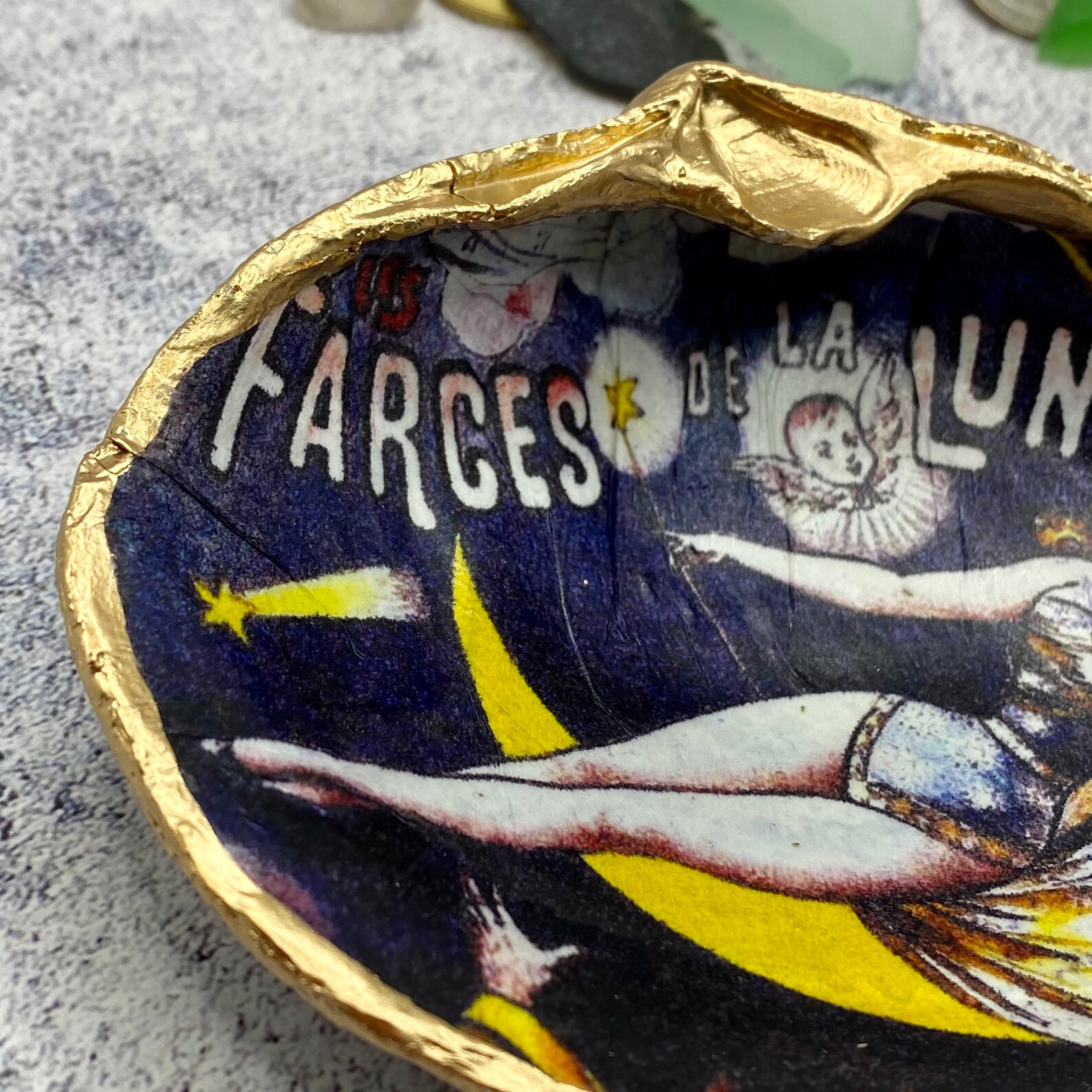 Decoupage Clam Shell Decor Circus Art Carnival Life Beach - Etsy