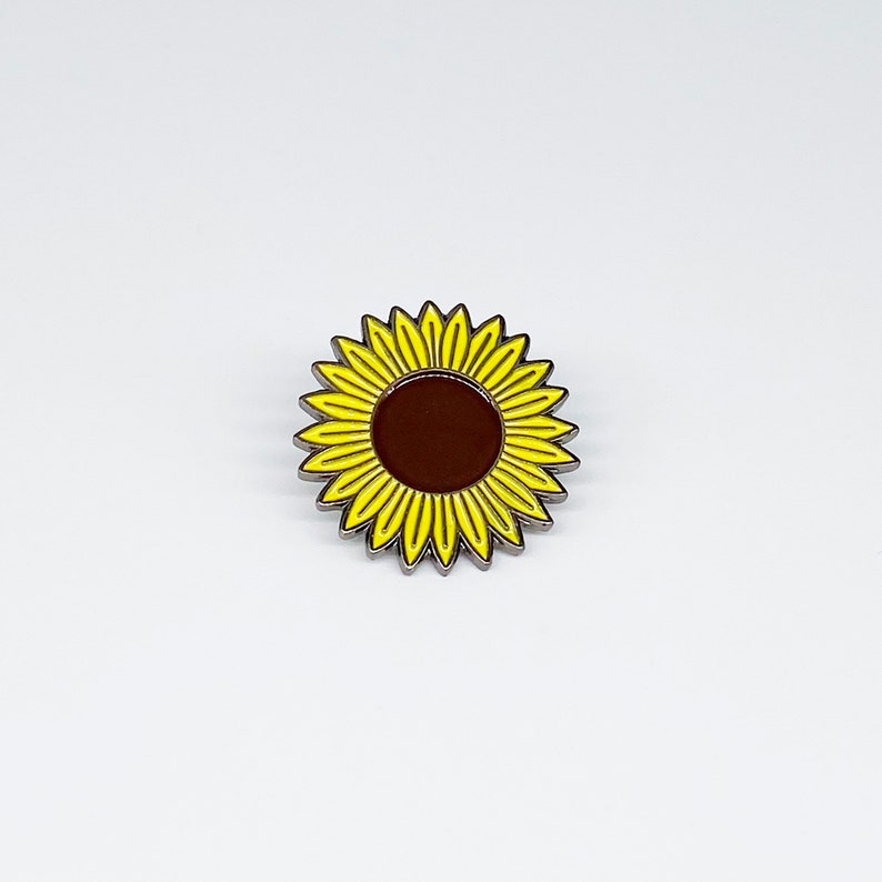 Sunflower Enamel Pin / Flower Enamel Pin / Backpack Pin/ Flower Pin - Etsy