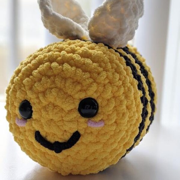 Crochet Bumble Bee - Etsy