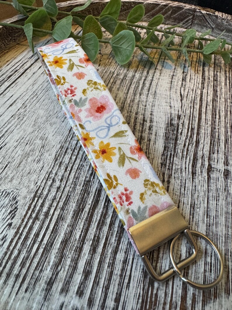 Flower and Bow Colorful Keychain, Flower Key Fob, Multi Color Keychain ...