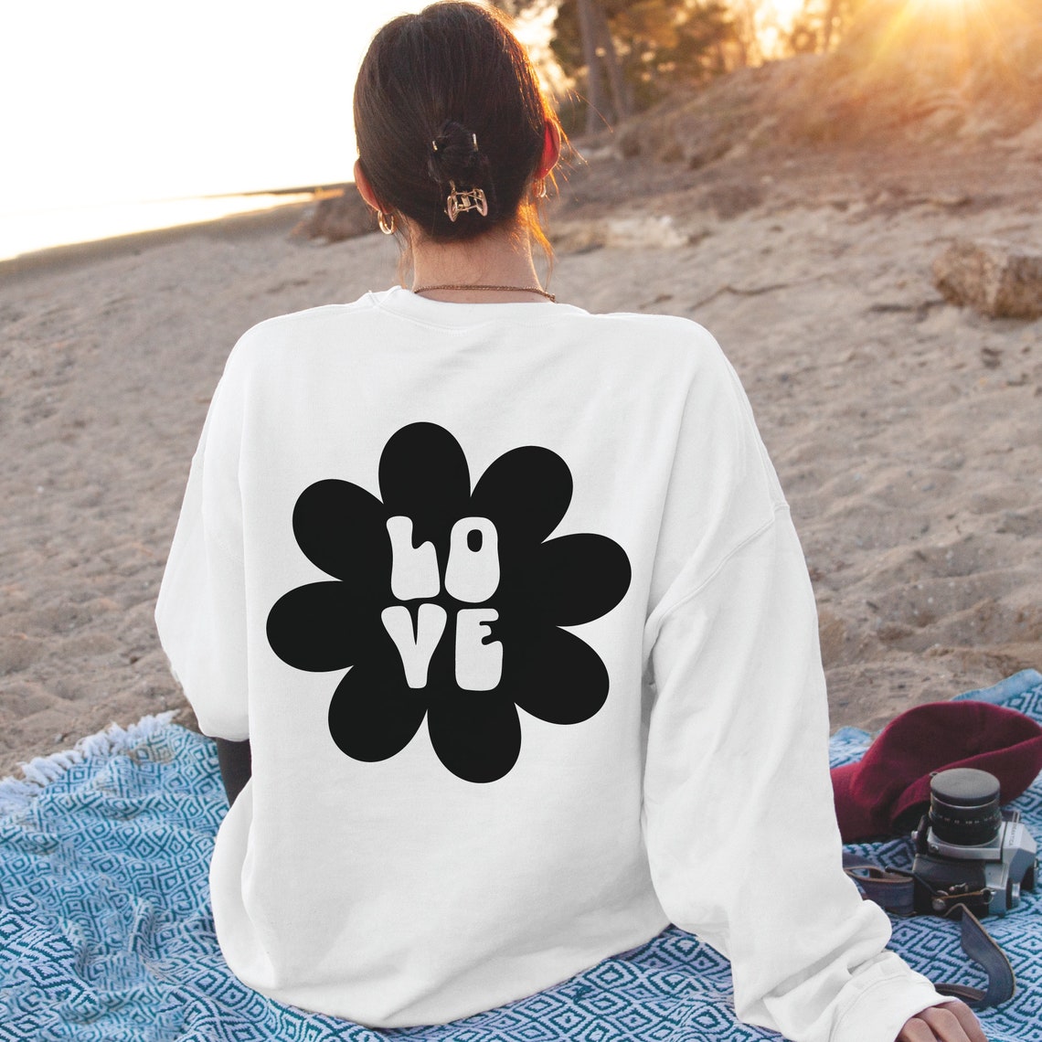 Love SVG PNG Retro Flower Shirt Svg Mother's Day - Etsy