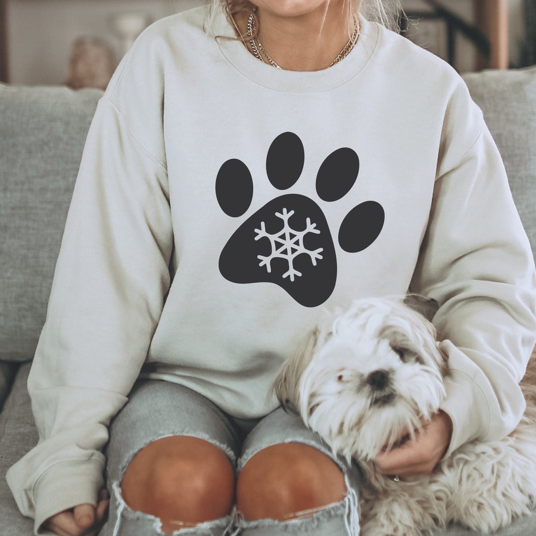 Dog Paw SVG PNG Winter Snowflake Dog Mom Svg Fur Mama Dog Lover Shirt ...
