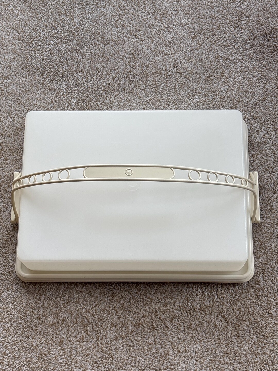 Vintage Tupperware Cake Keeper: Almond Base Rectangular Carrier Set - Etsy