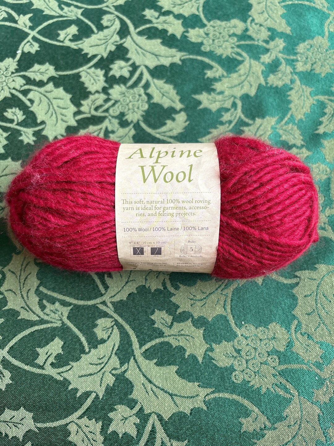 Lion Brand Alpine Wool Yarn ~ Color Red 115 Chili ~ Bulky 5 ~ 3 Oz / 85 ...