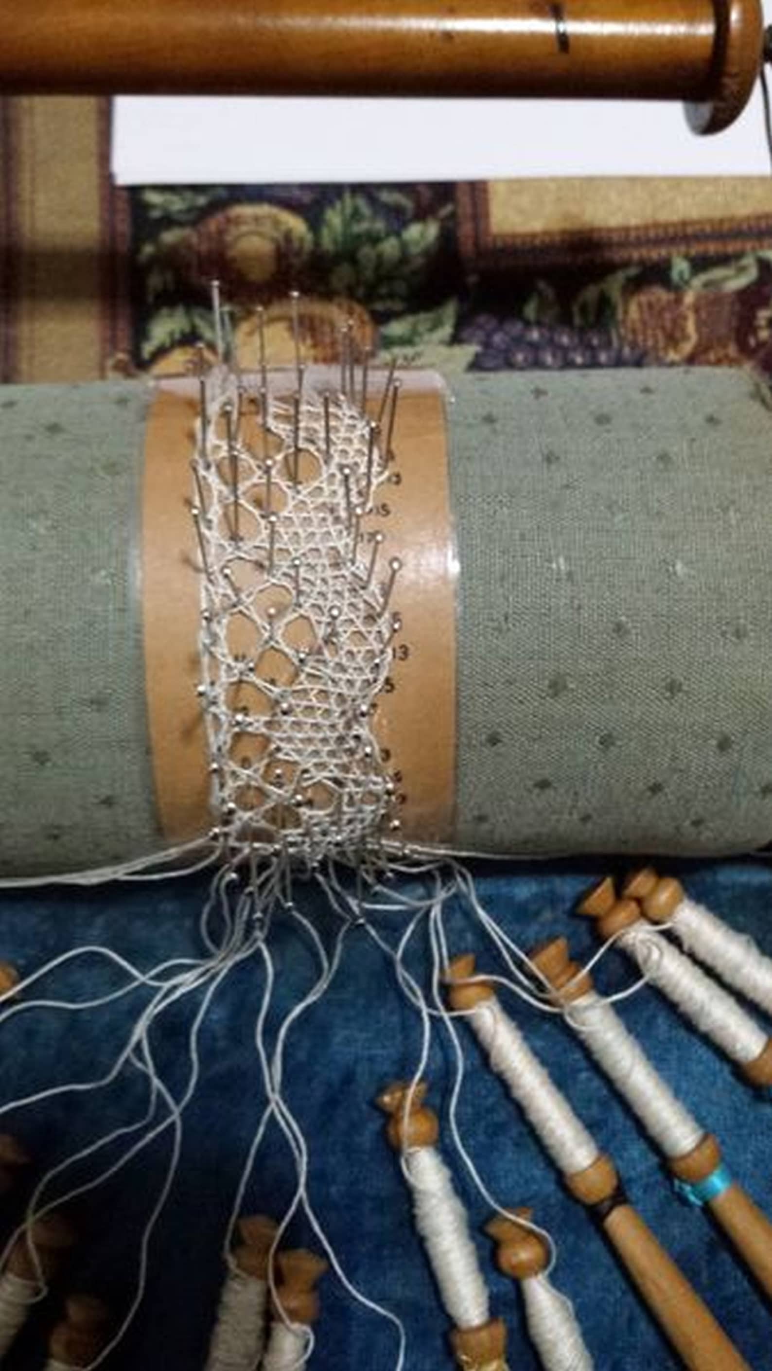 TORCHON LACE TUTORIAL Booklet Plus Templates - 25 Lessons to Teach ...