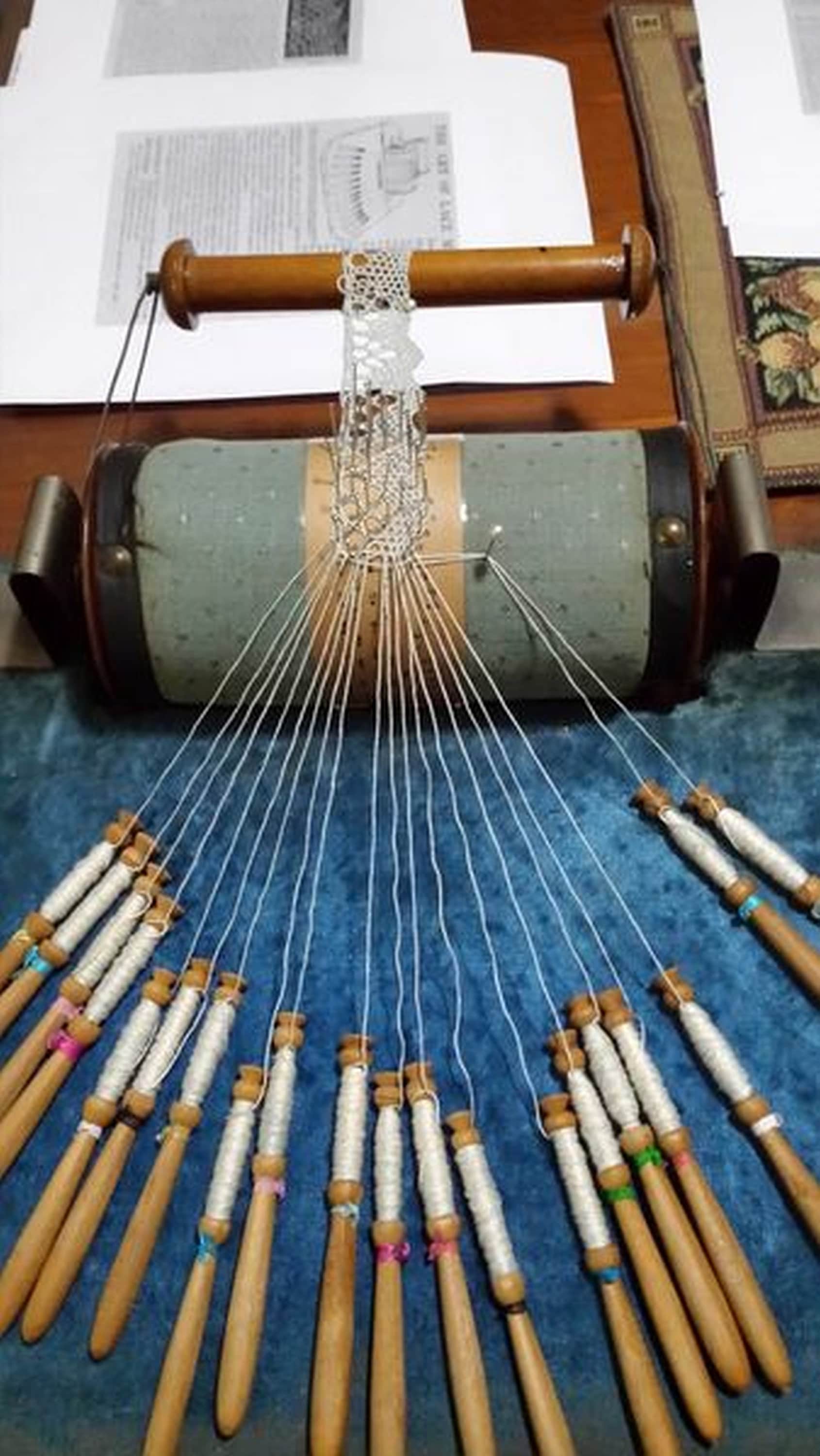 TORCHON LACE TUTORIAL Booklet Plus Templates - 25 Lessons to Teach ...