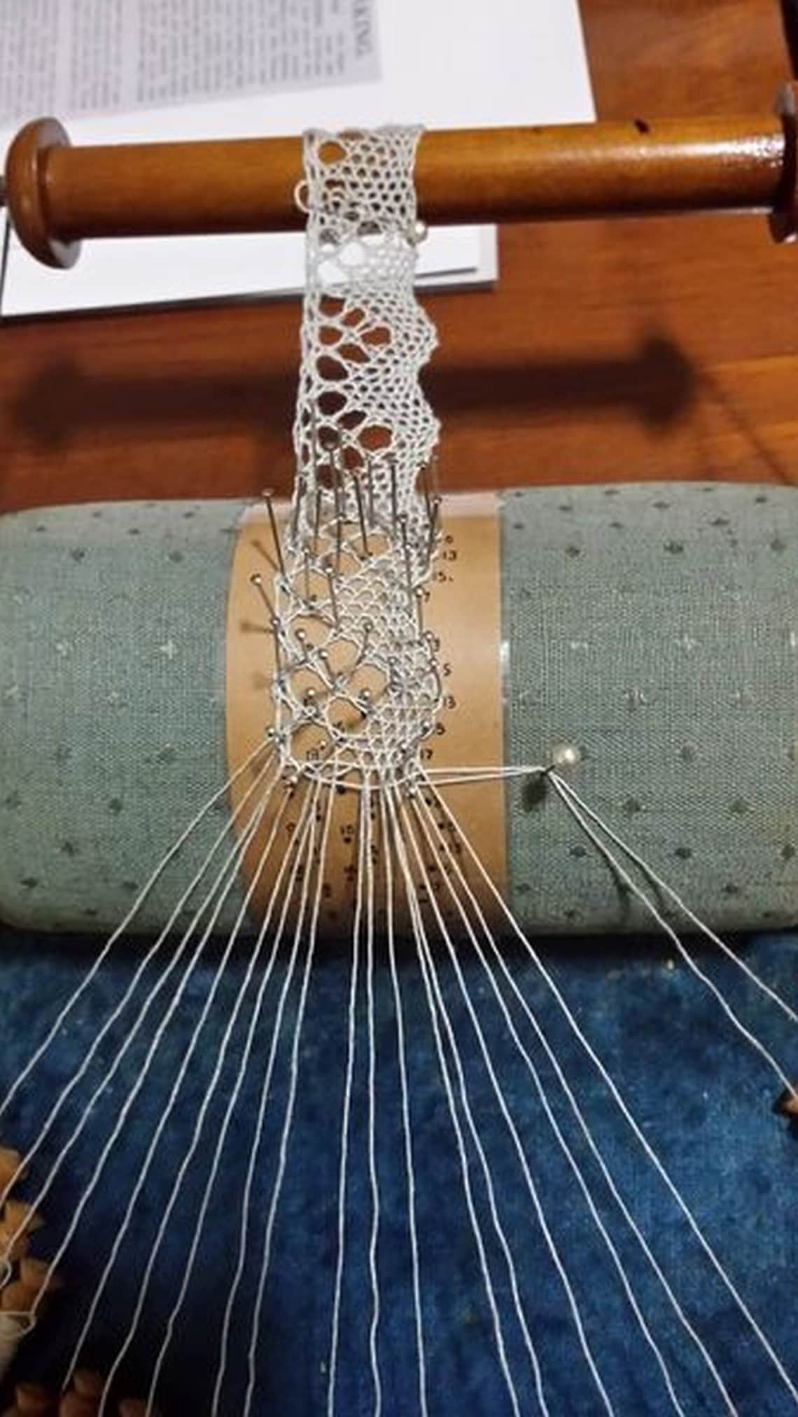 TORCHON LACE TUTORIAL Booklet Plus Templates - 25 Lessons to Teach ...