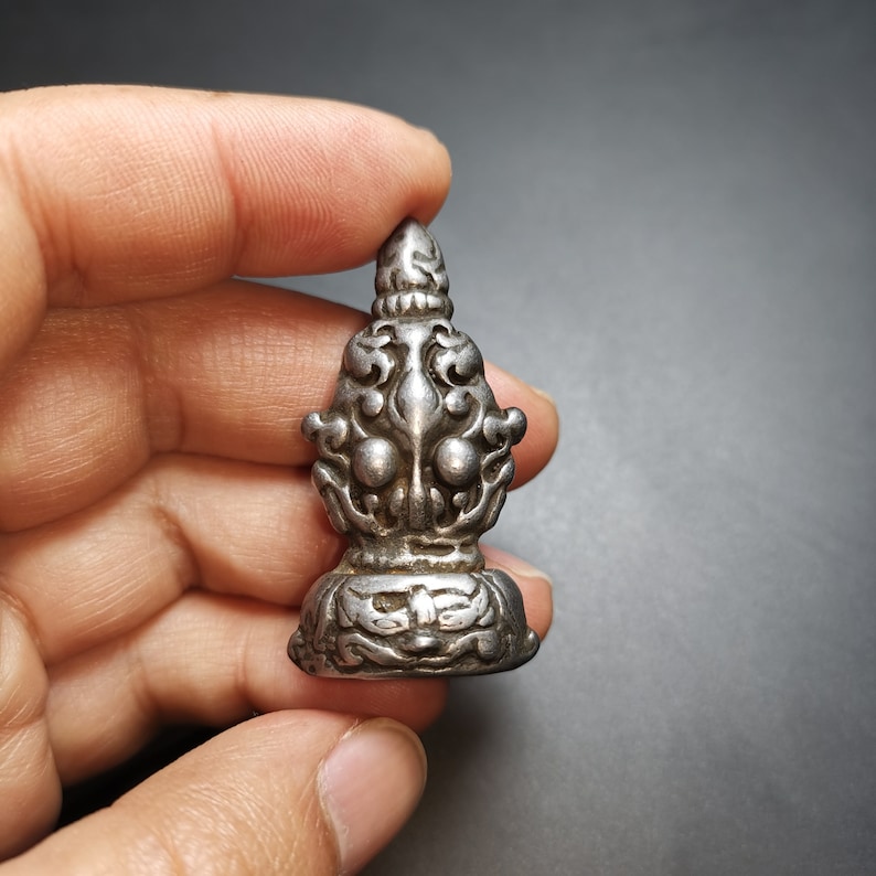Gandhanra Antique Tibetan Buddhist Amulet,triratna,symbol of the Three ...