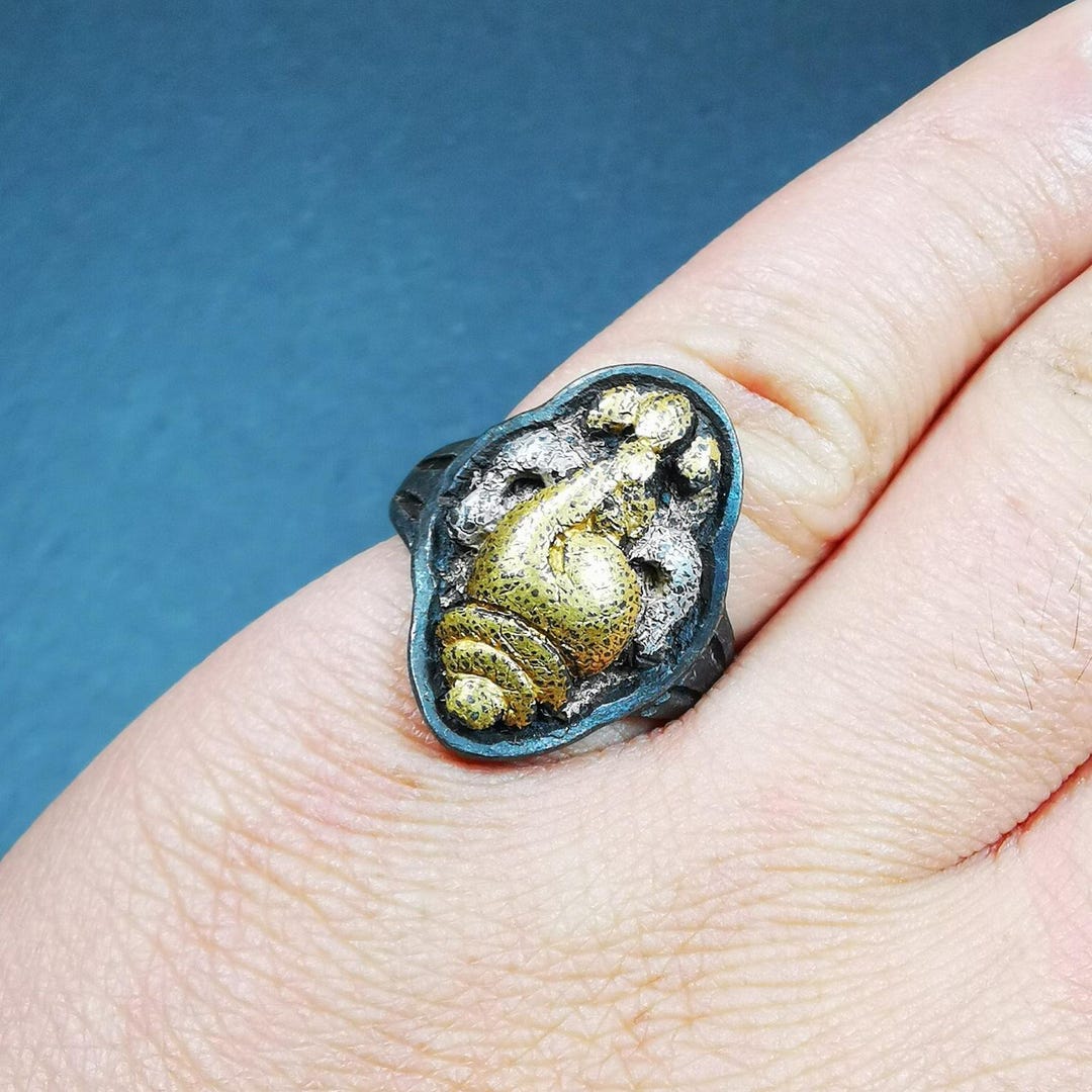 Gandhanra Unique Handcrafted Tibetan Buddhist Shankha Conch Ring,made ...