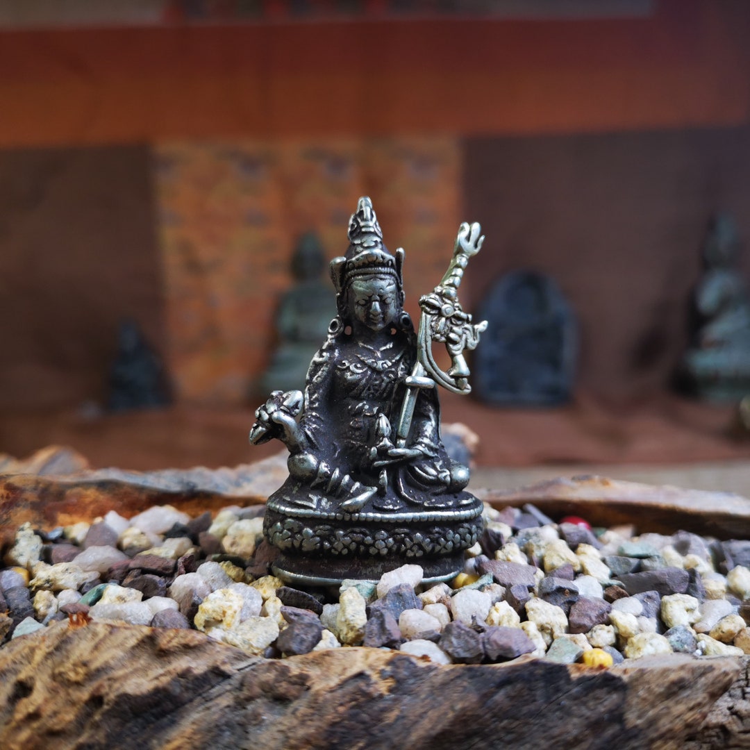 Lotus Born-guru Rinpoche,gandhanra 13 Types Retro Handcarved Mini Brass ...