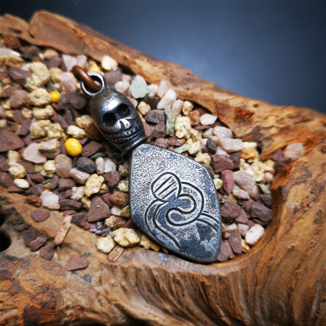 Gandhanra Vintage Skull Sītavana Phurba Amulet,kila,kilaka Pendant ...
