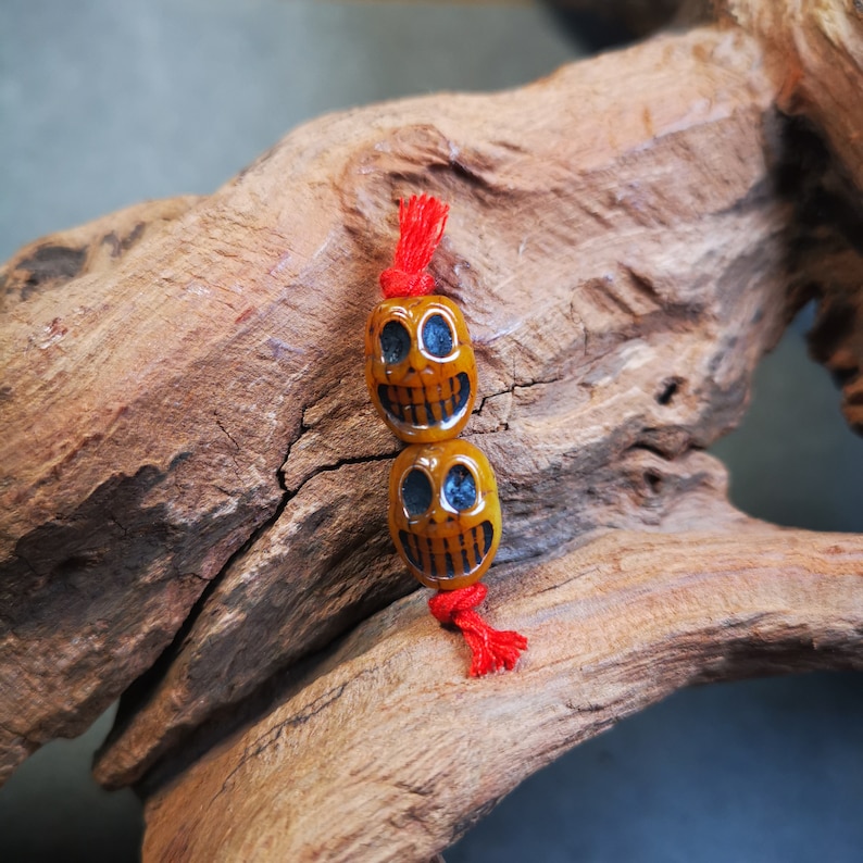 Gandhanra Tibetan Yak Bone Carved Skull Sītavana Beads for - Etsy