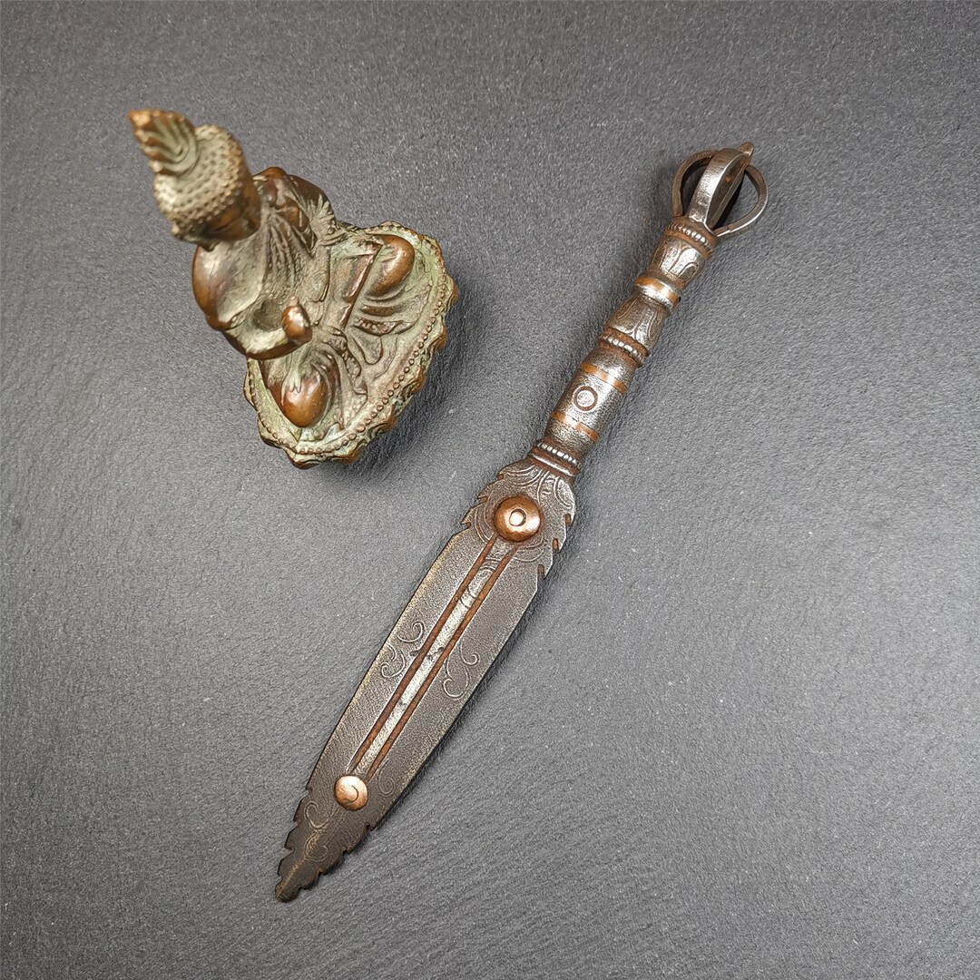 Gandhanra Tibetan Buddhism Ritual Implement,fire Vajra Sword of Wisdom ...