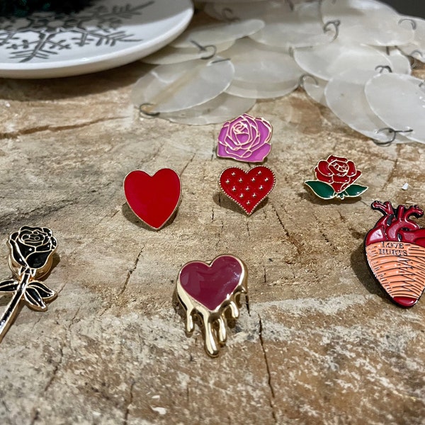 Black Rose Pin - Etsy