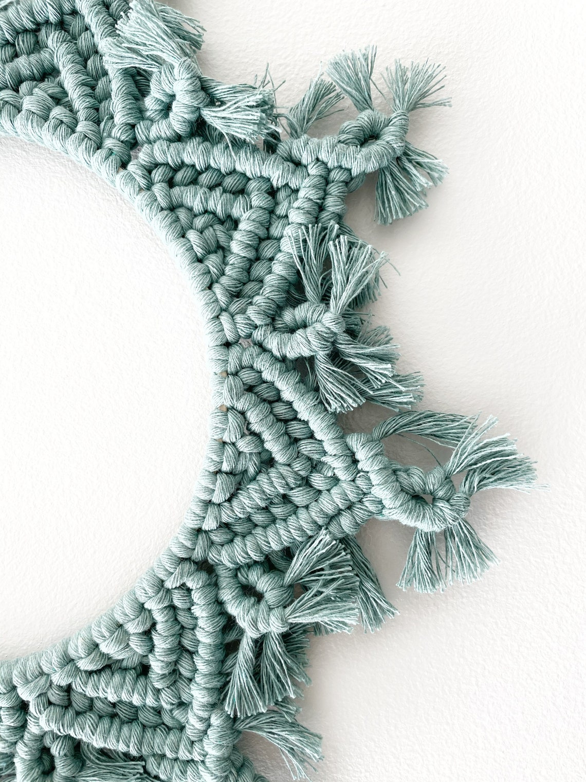 Jade Color Macrame Mandala | Housewarmings | Boho Home Decor | Macrame ...