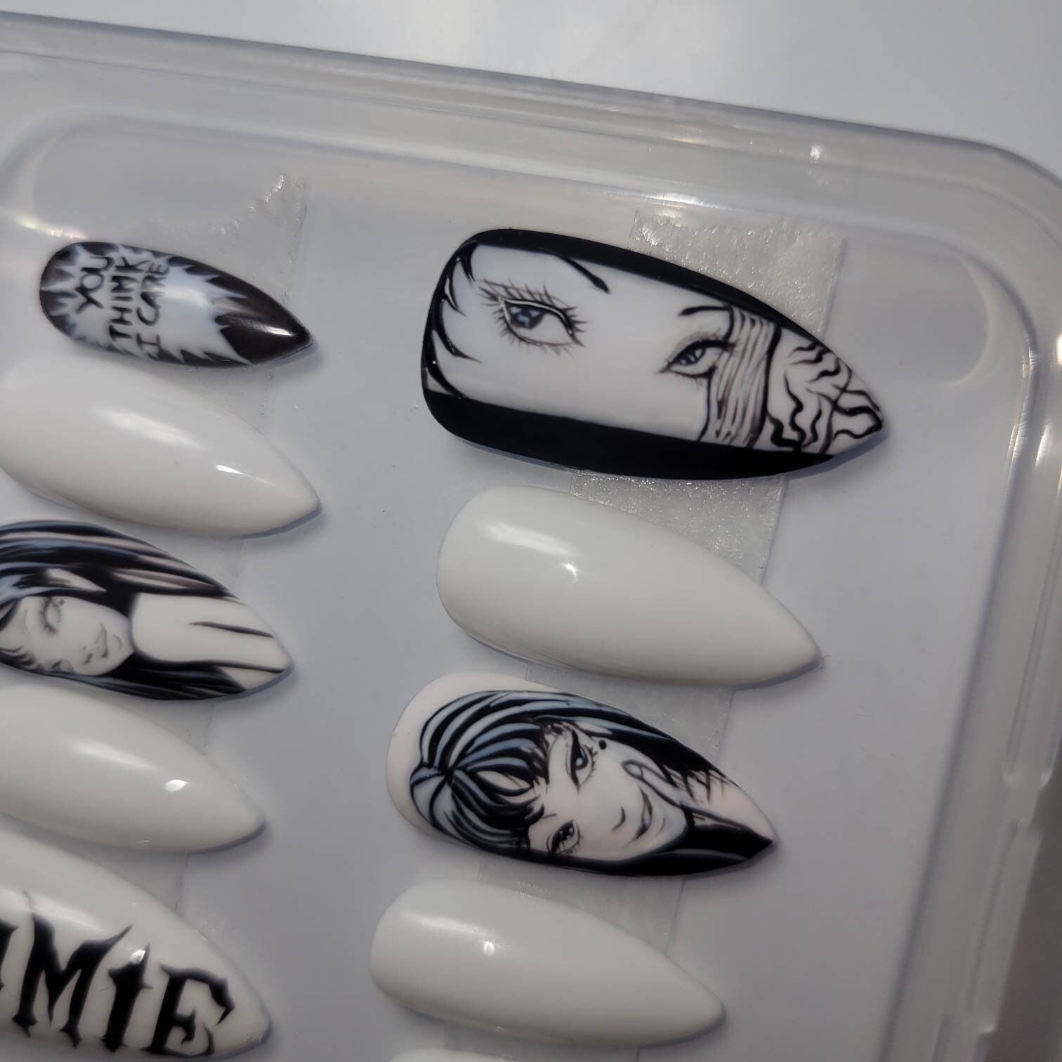 Tomie Press-on Nail Set | Etsy