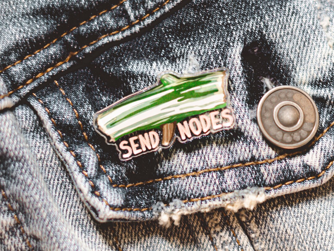 SEND NODES // Acrylic Pin for Plant Lovers // Monstera Albo Node Pin - Etsy