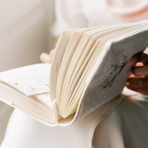 Vintage Linen Embroidered Book Cover - Daisy - Etsy