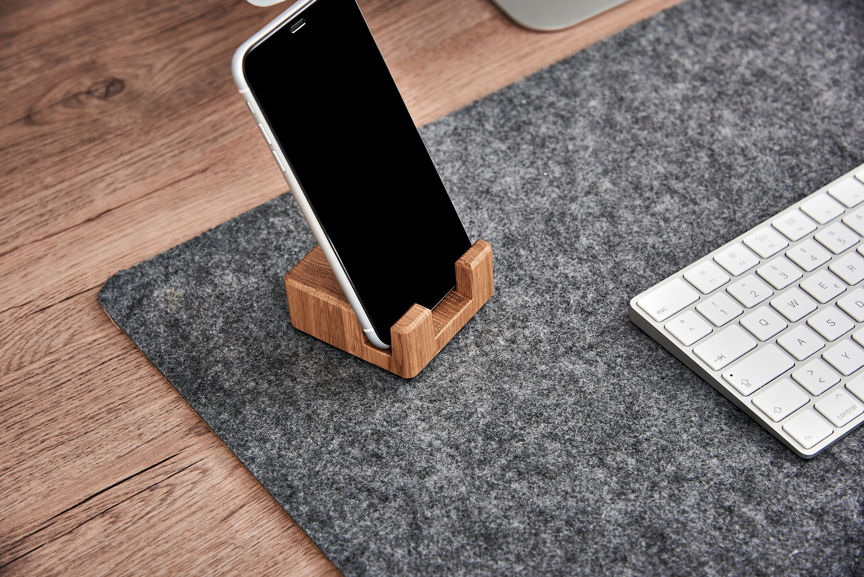 Oak Handmade Smartphone Stand Minimalist Design Desktop Phone - Etsy