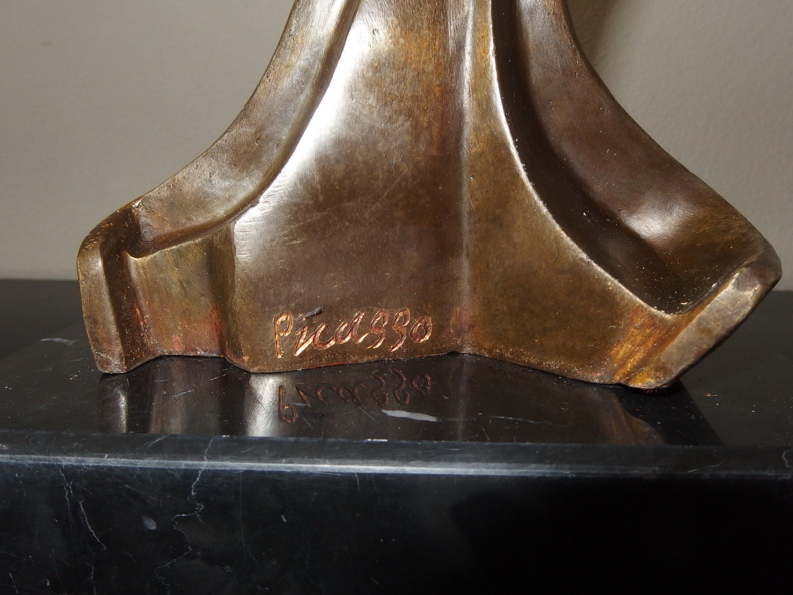 Offering Rare Cubist Bronze Sculpture – Bust of a Woman, Signed, Pablo ...