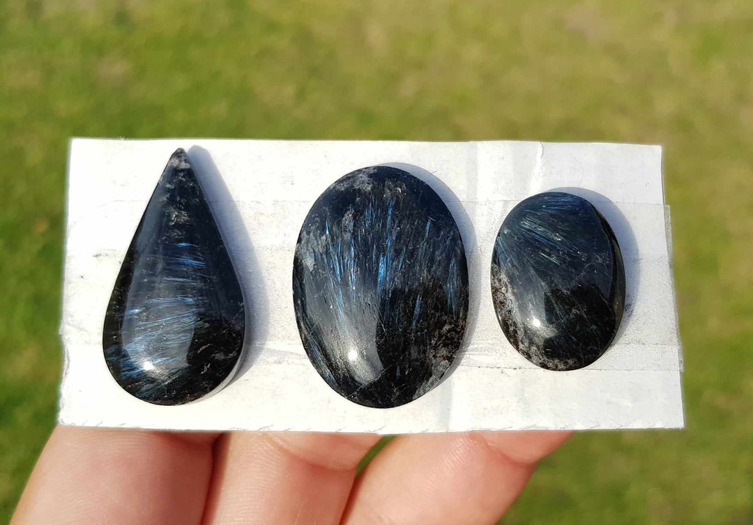 1 Piece 25-37mm Firework Stone (astrophyllite,arfvedsonite,garnet Minor ...