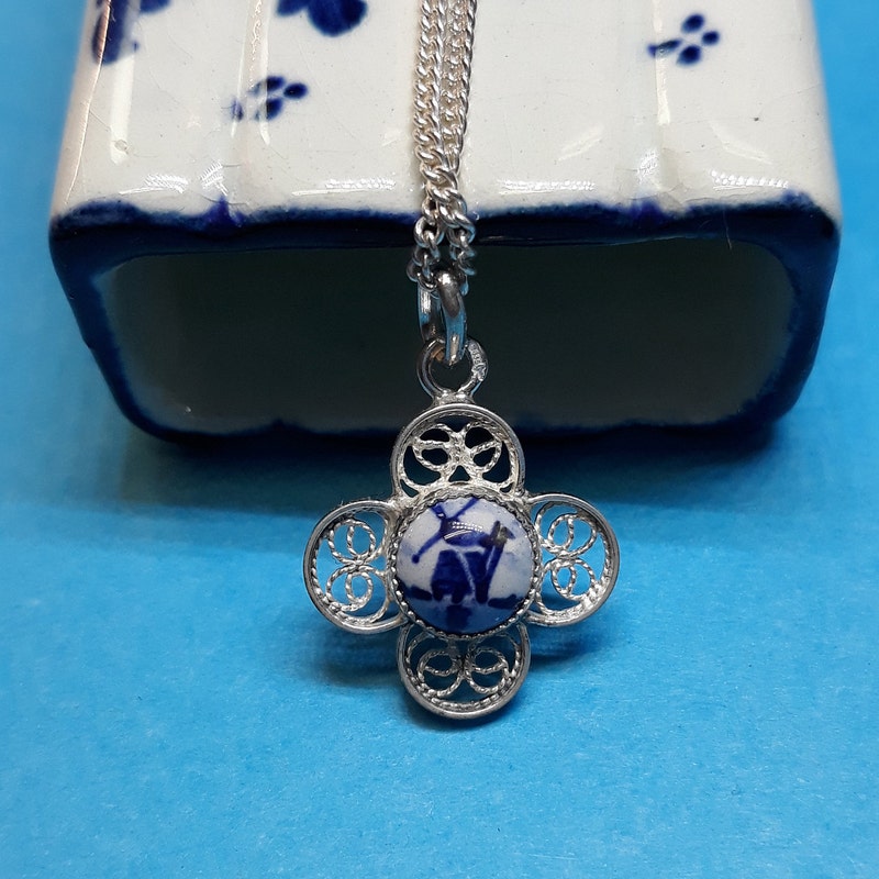 Delft Blue Necklace - Etsy