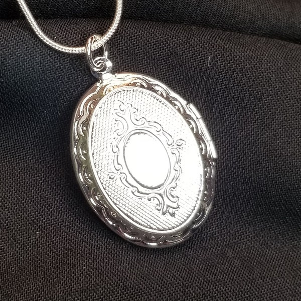 Oval Locket Pendant - Etsy