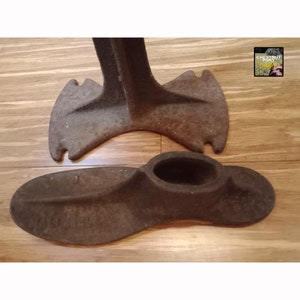 Vintage Cobblers Shoe Form & Stand, Malleable Antique Rustic Decor With ...