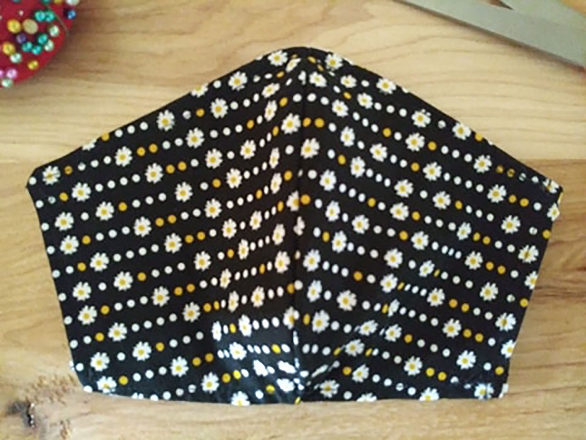 Daisy Face Mask - Handmade, Reversible With Nose Wire & Filter Pocket ...