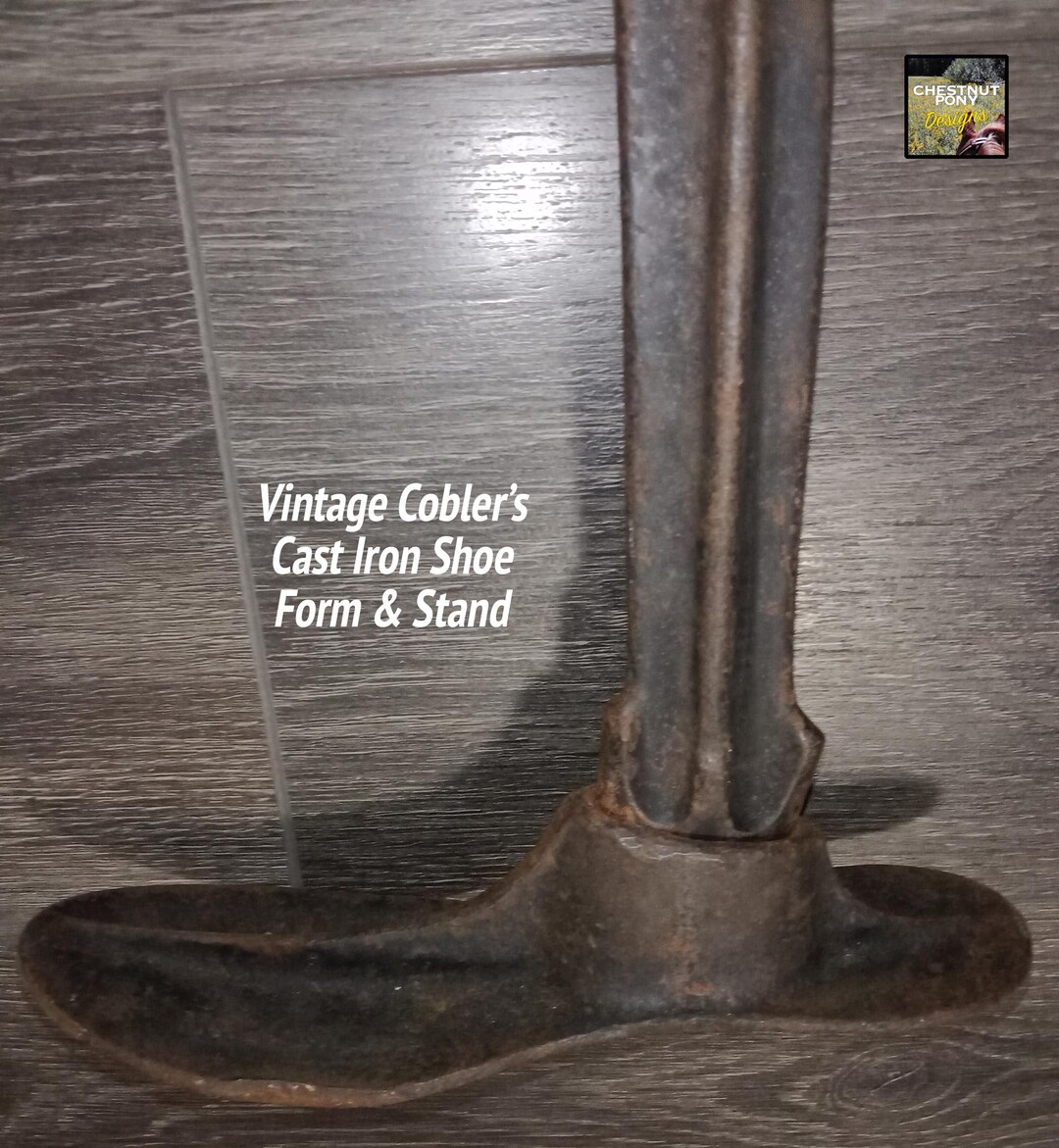 Vintage Cobblers Shoe Form & Stand, Malleable — Antique Rustic Decor ...