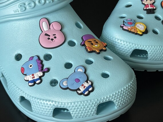 How To Put On Croc Charms Our Everyday Life, 40% OFF
