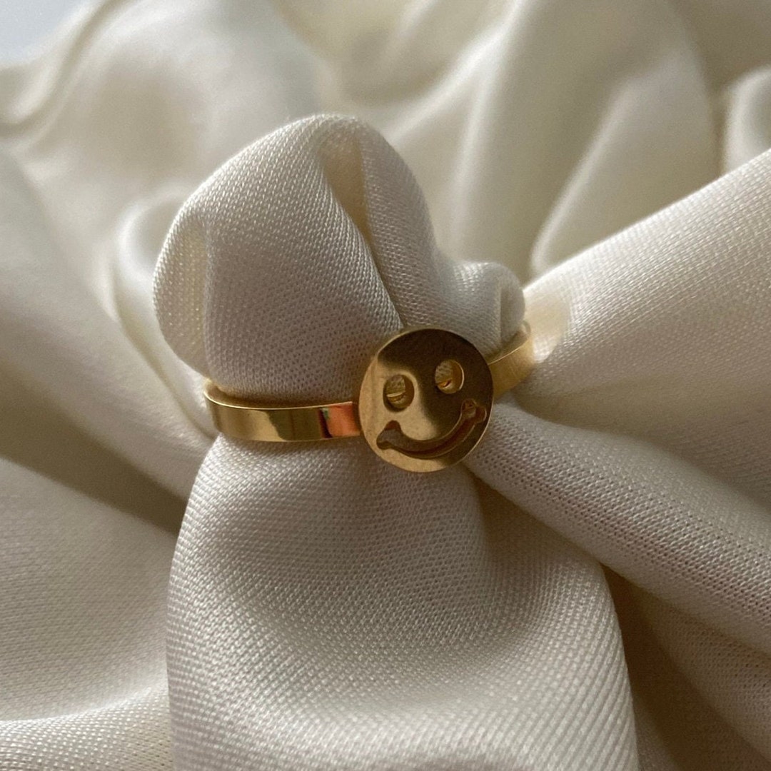 Smiley Face Ring - Etsy