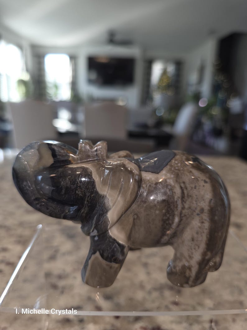 Volcano Agate Elephant Carving, UV Reactive Crystal - Etsy