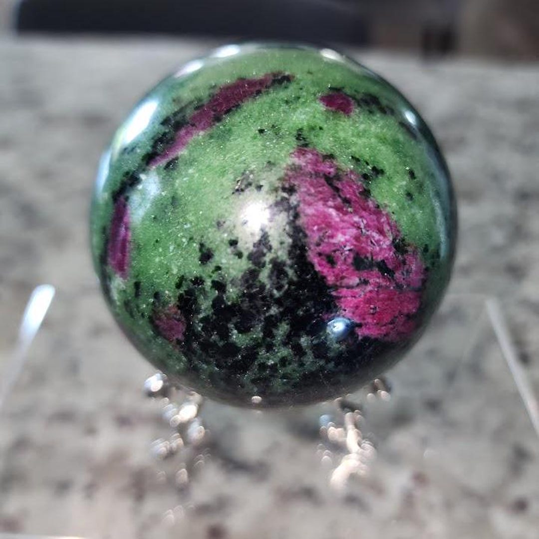 Stunning Ruby Zoisite Sphere With Stunning UV Reaction /ruby Zoisite ...