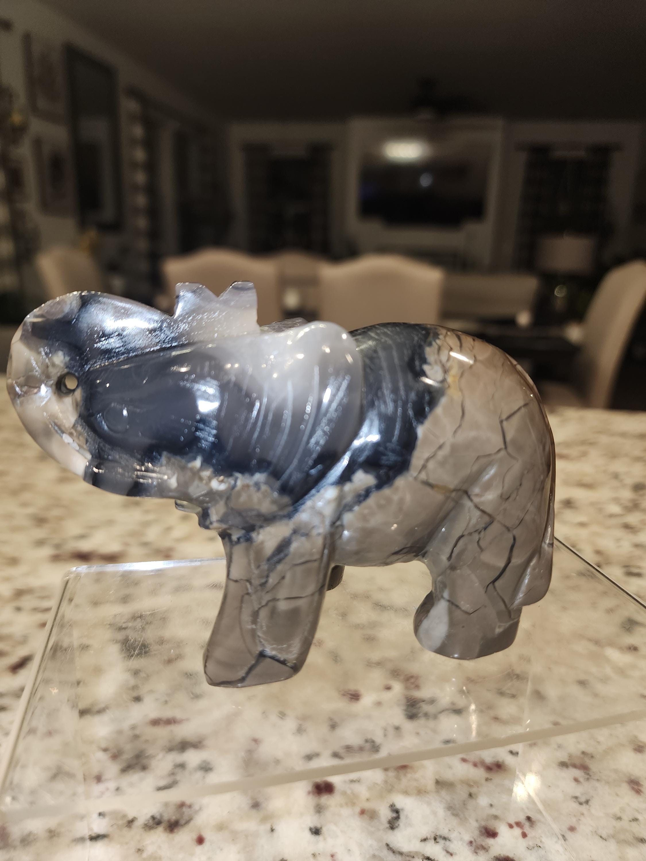 Rare Large VOLCANO AGATE Elephant Carving / Uv Reactive / Elephant ...