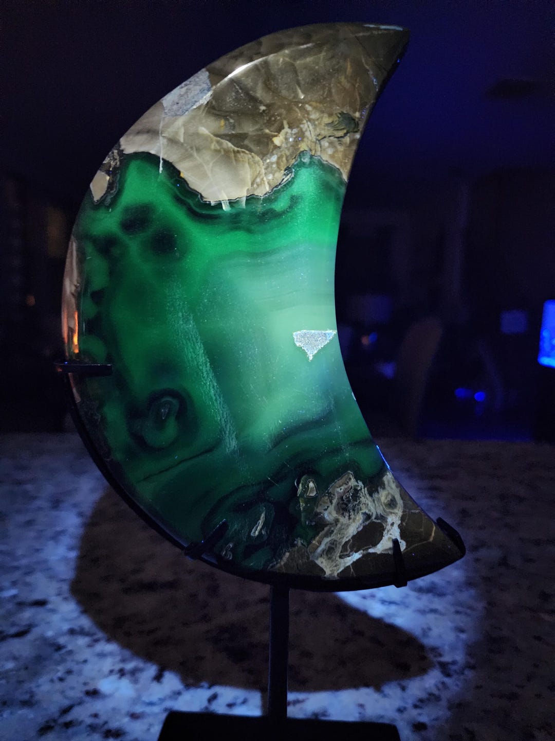 Stunning Extra Large VOLCANO AGATE (almost 3 Lbs.) Moon on Stand / UV ...