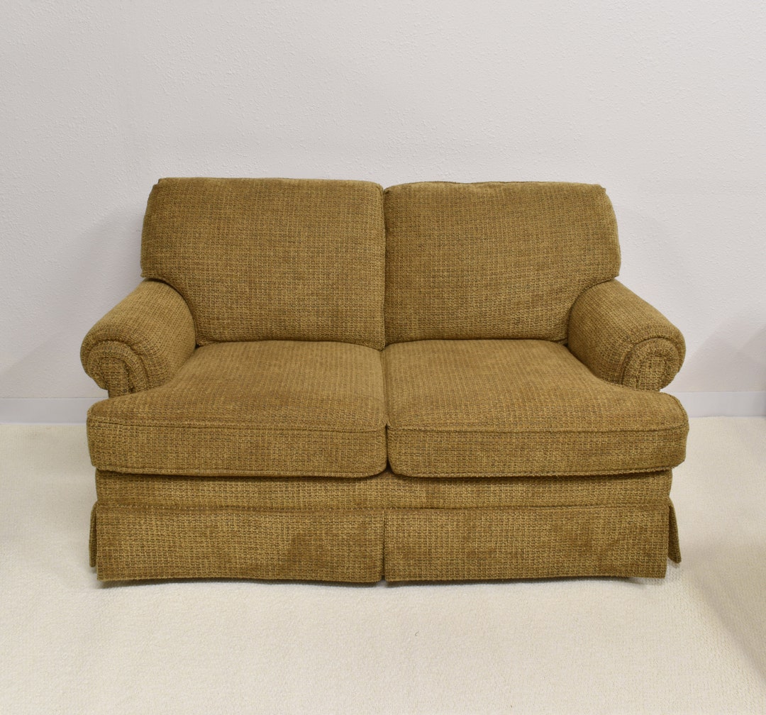 Traditional Rolled Arms Loveseat by Flexsteel Furniture - Etsy